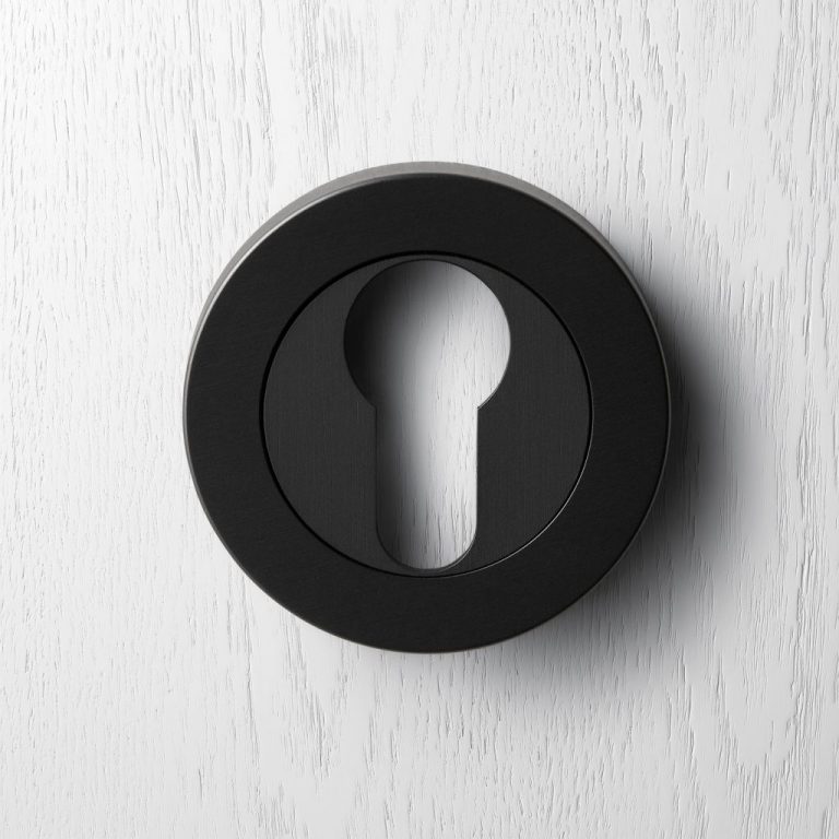 ESCUTCHEON EURO
