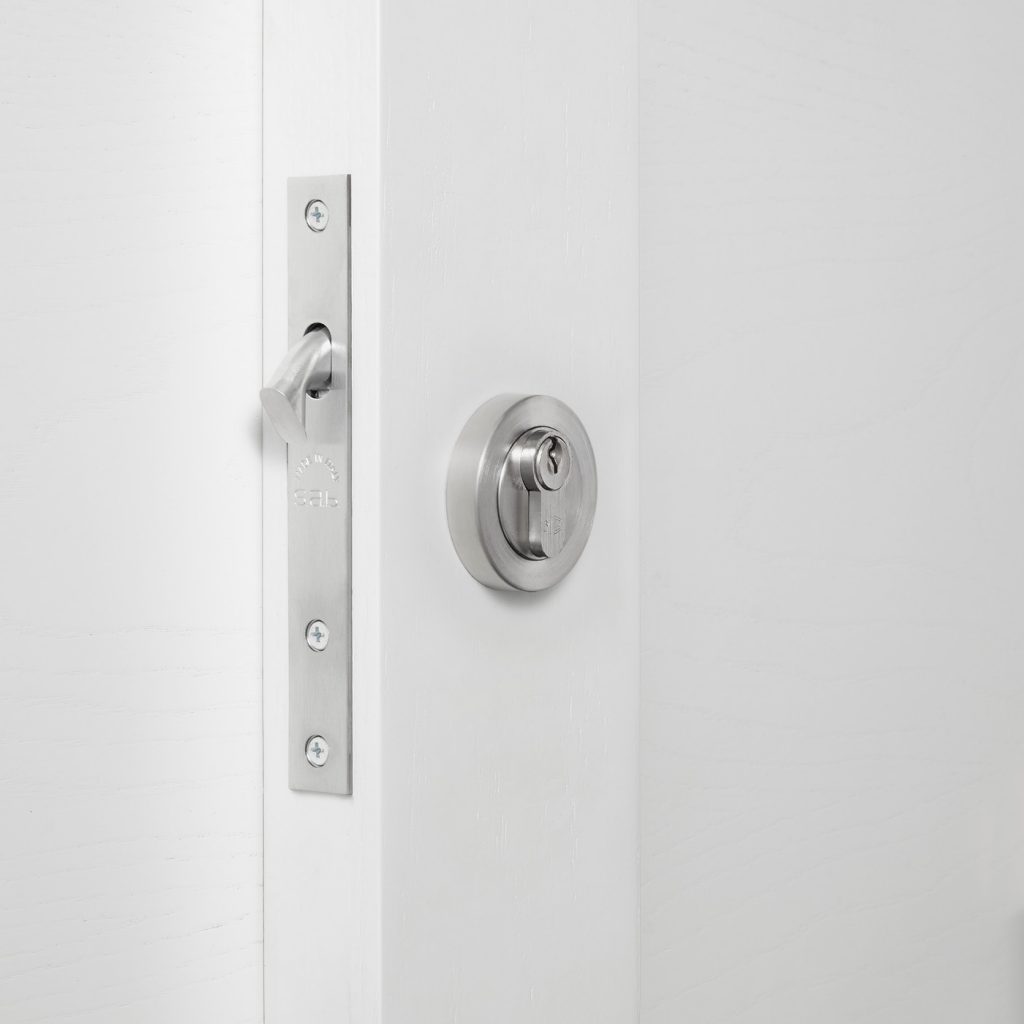 SLIDING DOOR LOCK BODY ONLY